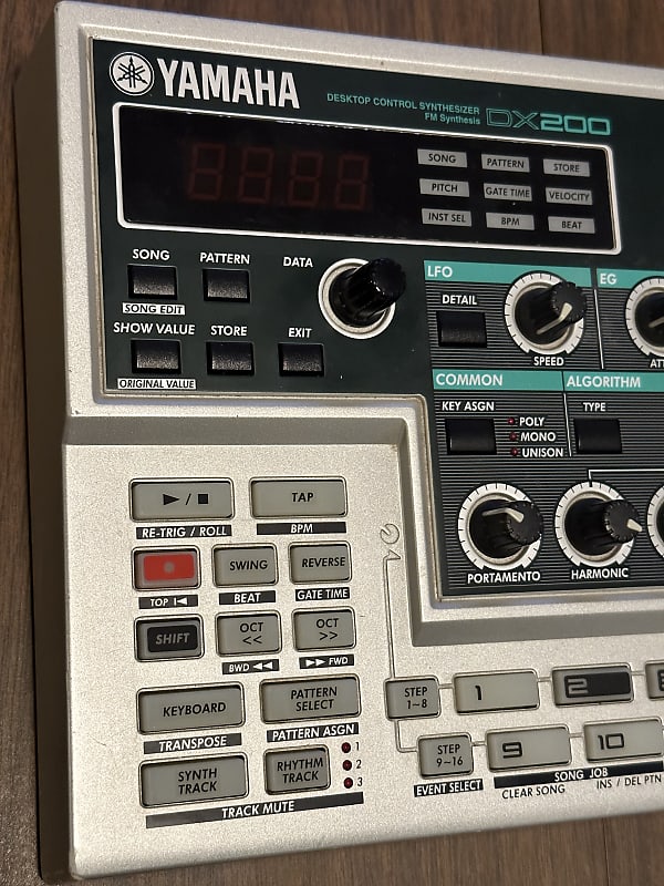 Yamaha DX-200 | Reverb