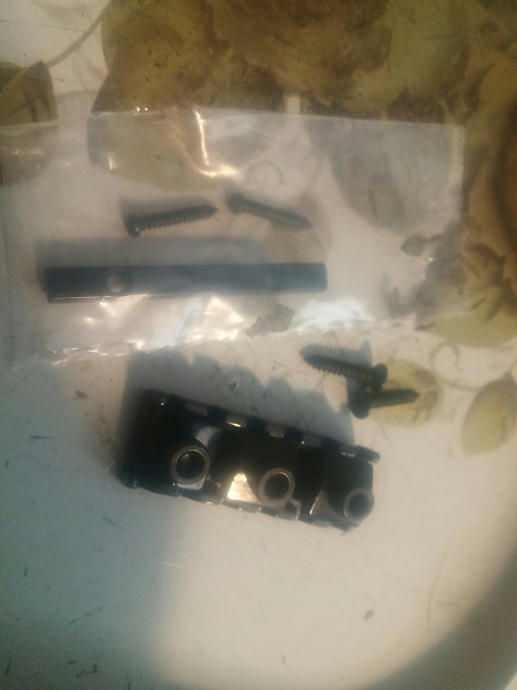 Licenced Floyd Rose R-4 43mm Lock-nut & String Tree- Black | Reverb