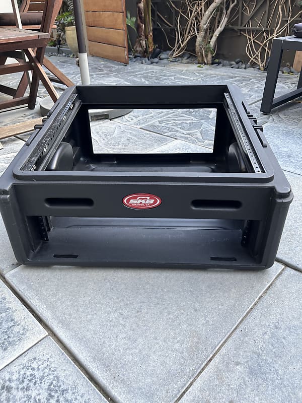 SKB 1SKB-R102 10x2 Roto Rack/Mixer Console | Reverb