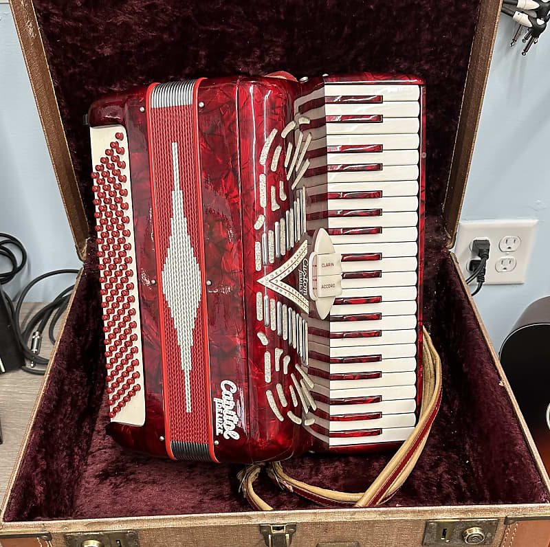 Capital Deluxe acordian Student model 1960s - Red | Reverb