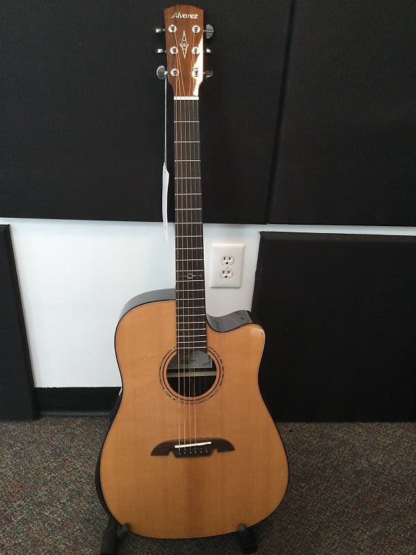 Alvarez AED90ce w/ sculpted armrest | Reverb