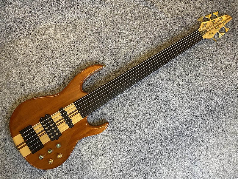 Carvin LB76F 6-string Fretless Bass - Custom - with CASE | Reverb