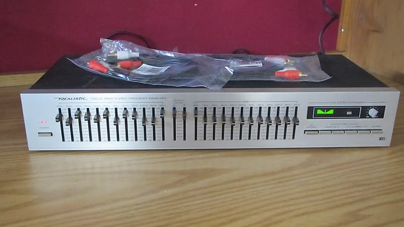 Realistic 31-2010 12 Band Stereo Frequency Equalizer - w Deck | Reverb
