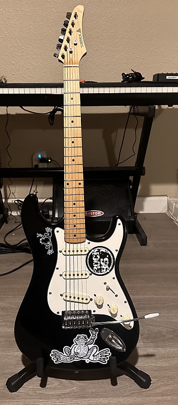 Samick DS-100 BK - Black Electric Guitar | Reverb