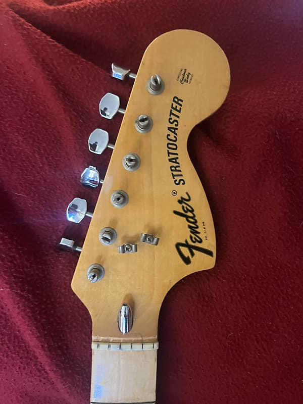 1974 Fender Stratocaster Maple Neck Tuners and string trees | Reverb