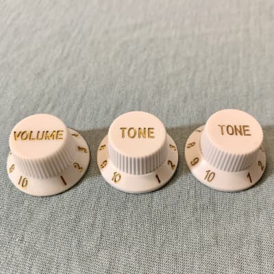 Strat Style Guitar Knobs (White) 1 Volume, 2 Tone | Reverb