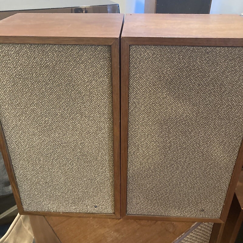Realistic Minimus Two Bookshelf Speaker Pair By RadioShack | Reverb
