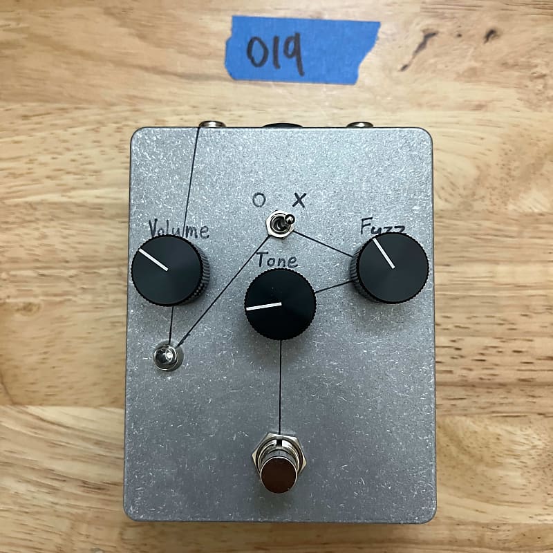 Bare Fuzz by Barefoot Electronics (Serial 019) | Reverb