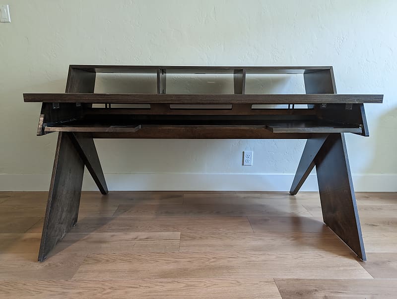 Output Platform Studio Desk / Kodiak Brown / With Keyboard | Reverb