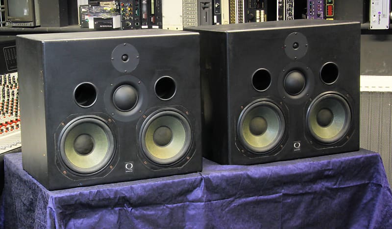 Quested H208 Control Room Monitors Black | Reverb