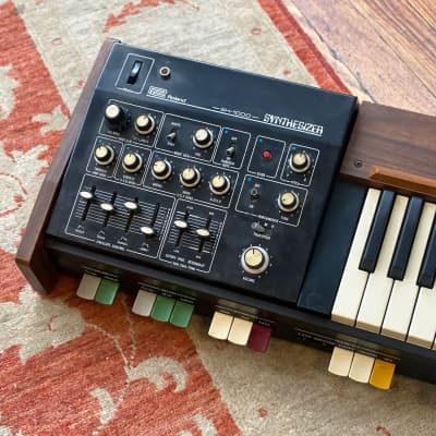 Roland SH-1000 Analogue Monophonic Synthesiser | Reverb Canada