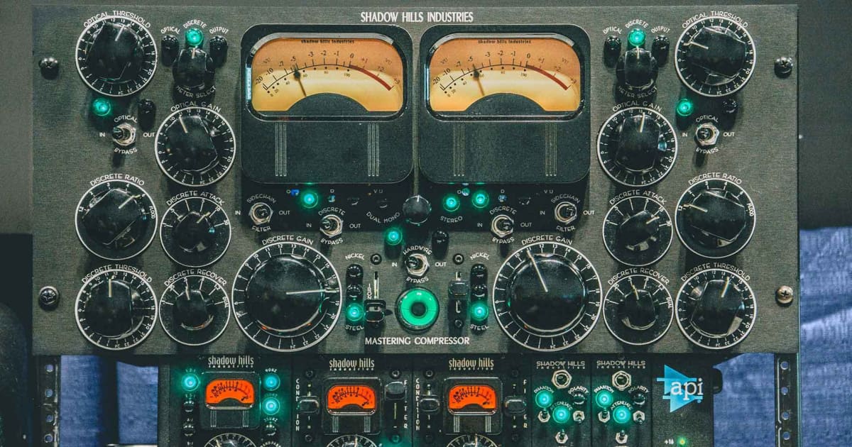 Shadow Hills' Peter Reardon with the Dual GAMA at AES | Reverb News