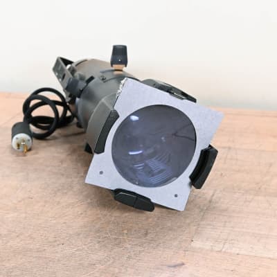 ETC Source Four Jr 25-50 Degree Zoom 575 Ellipsoidal Light | Reverb