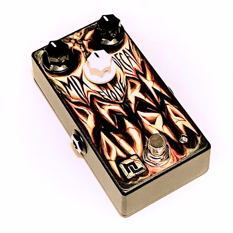 Haunted Labs Dark Aura Modulated Reverb Guitar Effect Pedal | Reverb