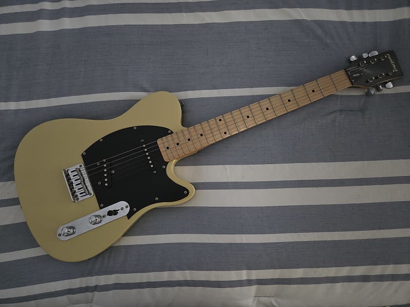 First Act ME302 2000's - Blonde | Reverb