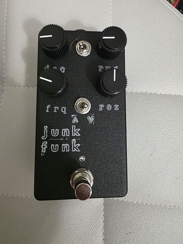 Discordance Electric junk funk Agent 00Funk Envelope Filter | Reverb