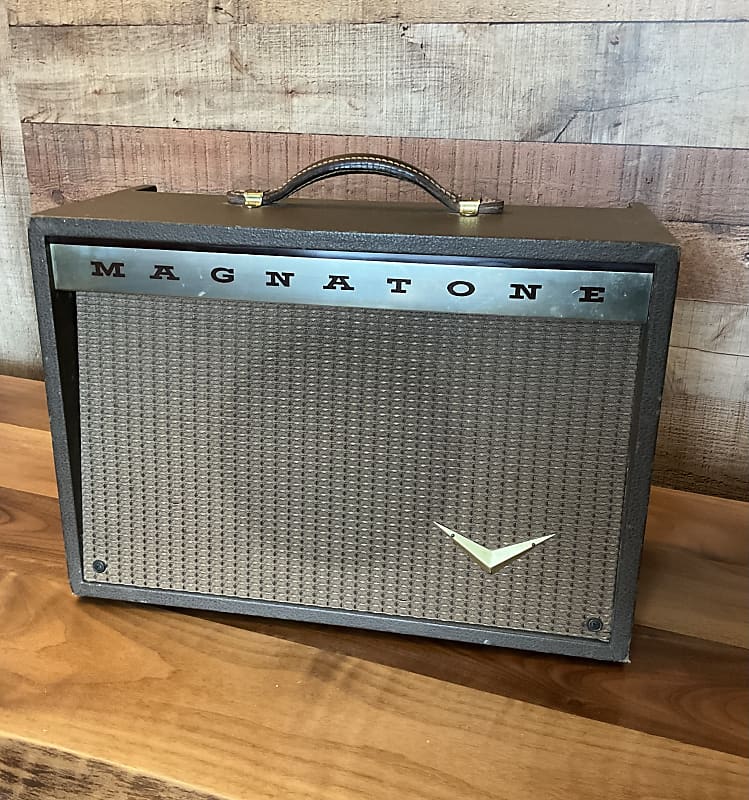 Magnatone 210 late 50s - early 60s 5 watt 1x8 | Reverb