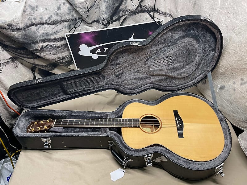 Eastman AC 522 AC522 Acoustic Guitar with Case (1 busted | Reverb