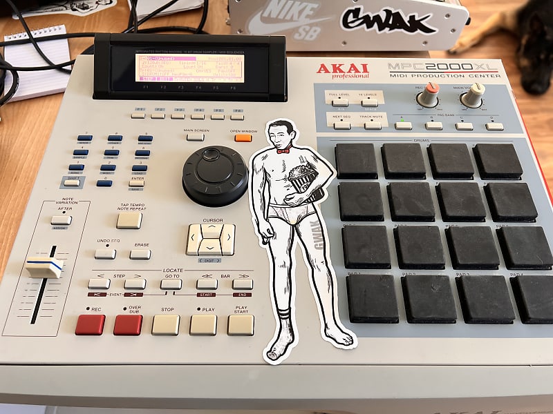 Akai MPC 2000XL | Reverb