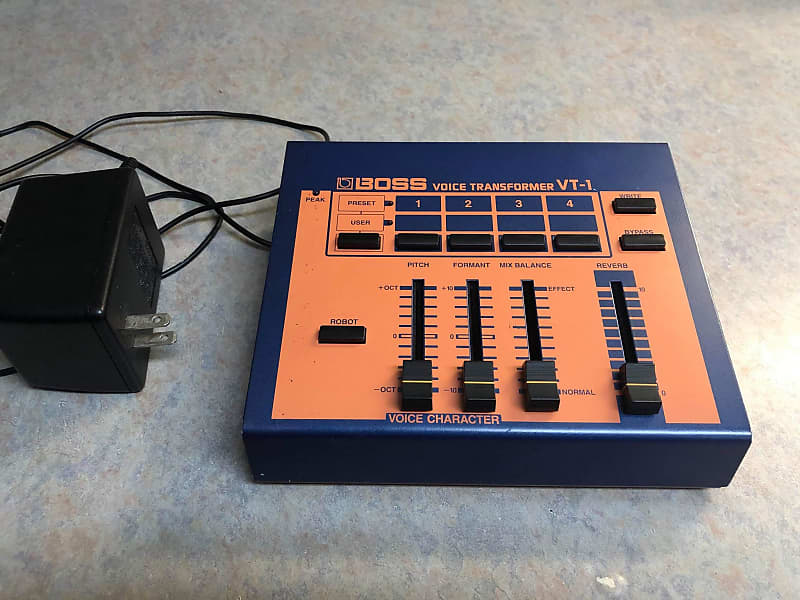 BOSS BOSS VT-1 VOICE TRANSFORMER Voice Changer Robot pitch | Reverb