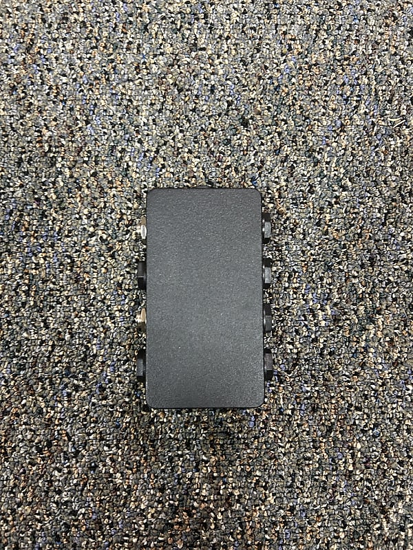 American Loopers 4 Way Junction Box with Dual Buffers 2022 | Reverb UK