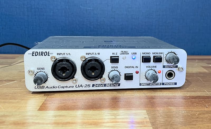 Roland UA-25 USB Audio Interface | Reverb