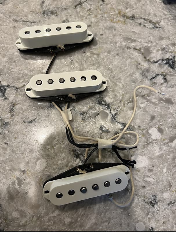 Fender Pure vintage 61’ pickups set 2023 - Parchement | Reverb
