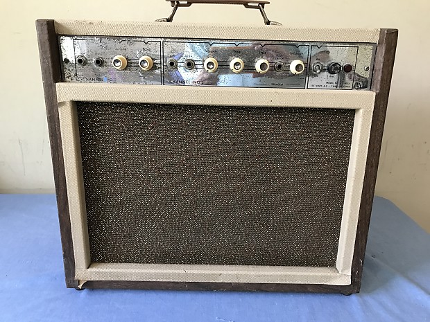 Vintage 1960s Montgomery Ward (Valco) amp model 62 9033 | Reverb