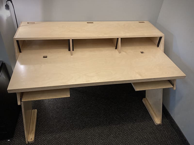 Output Platform Studio Recording Desk 2018 - Natural | Reverb