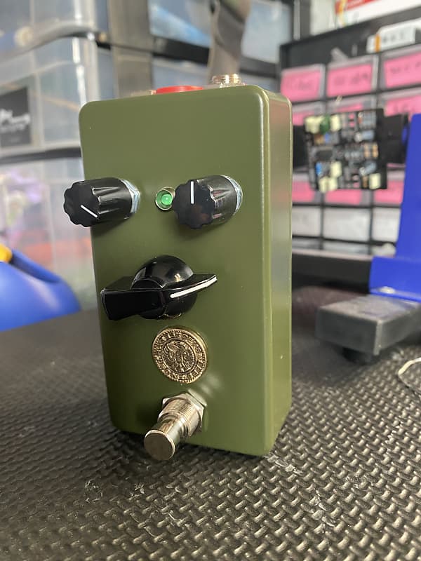 Handmade Fuzz BC 108 fuzz 2024 - Army green | Reverb