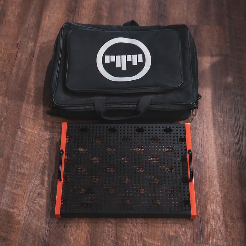 Temple Audio DUO 17 Pedalboard, Temple Red 12.5” x 17” | Reverb