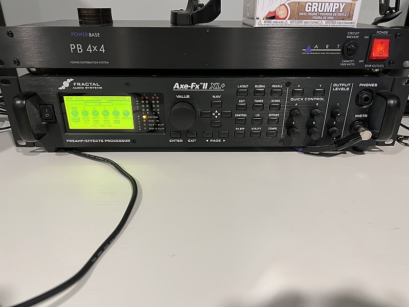 Fractal Audio Axe FX II XL+ Preamp/Effects Processor | Reverb