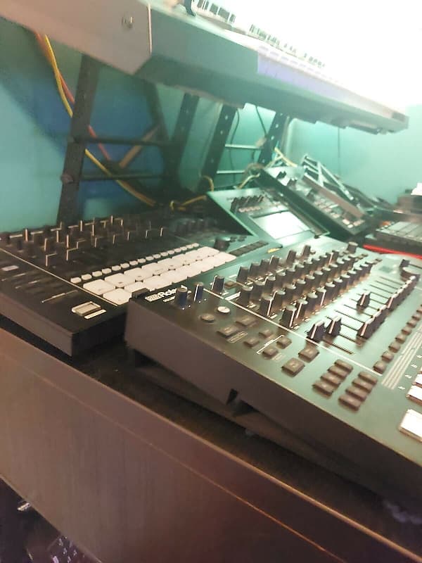 Roland Aira TR-8s MC-707 15° Desktop Stand Studio Tabletop | Reverb