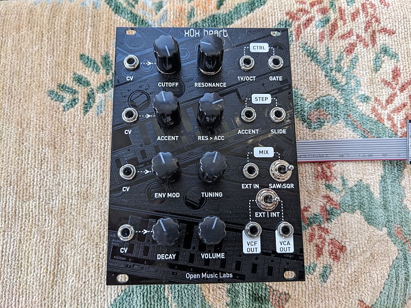 Open Music Labs x0x-heart 303 Voice Clone | Reverb UK