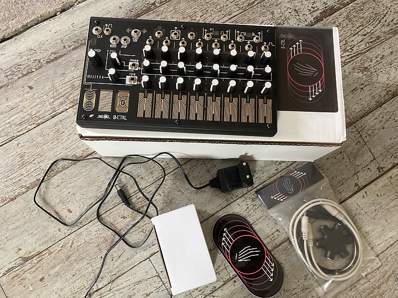 Make Noise 0-CTRL + Korg SQ-1 | Reverb