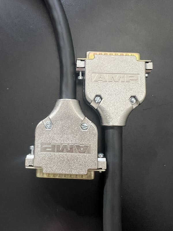 5ft Mogami 8ch DB25-DB25 cable w/ metal Amp D-sub hoods | Reverb