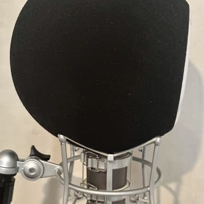 Kaotica Eyeball Microphone Acoustic Isolation:Blue | Reverb Canada
