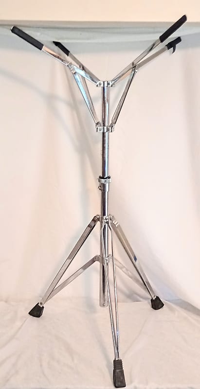 Yamaha PERCUSSION PLATFORM DRUM STAND - CHROME | Reverb