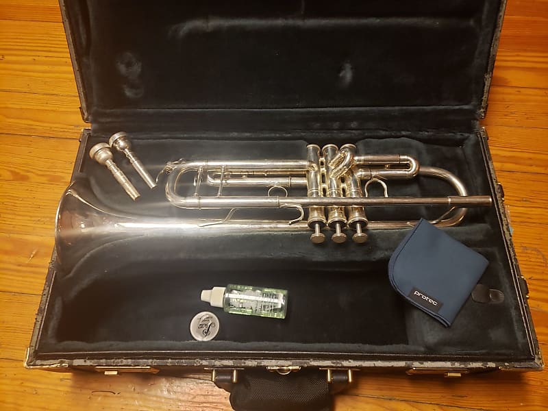 Yamaha Xeno 8335UGS Silver Trumpet--Gold Brass Bell, Cleaned, | Reverb