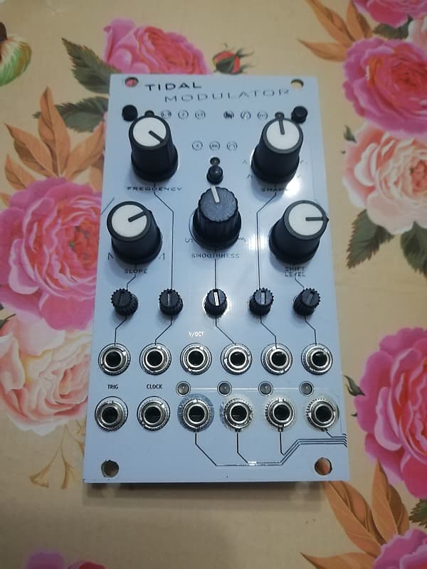 Mutable Instruments Tides v2 clone | Reverb