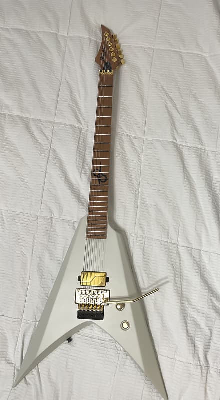 Solar Guitars V1.6VW WOLFMASTER 2024 - Vintage white matte | Reverb