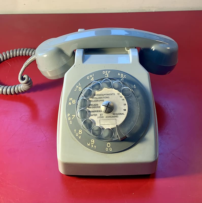 50% off ️Vintage telephone/mic 1979 ☎️ | Reverb Canada