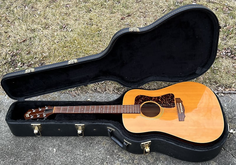 1989 Guild D25-NT Dreadnought Acoustic Guitar W/OHSC Natural | Reverb