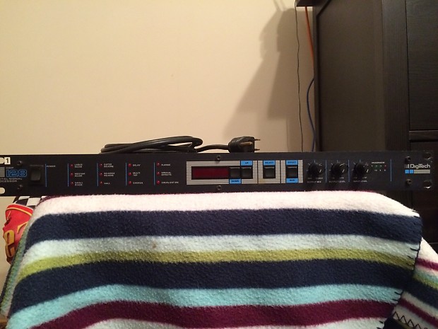 DigiTech DSP-128 Multi-effects Processor | Reverb