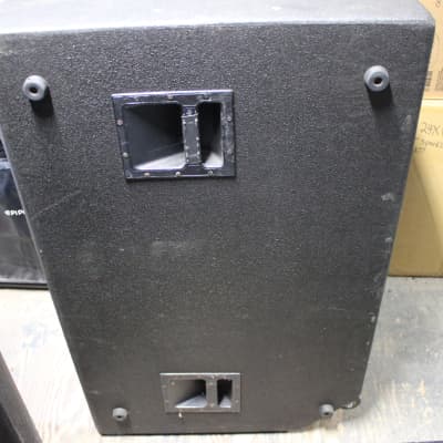 Peavey DTH 218 B/ 4 Ohm 1000 Watts Cabinet 2x18 BW Speakers | Reverb