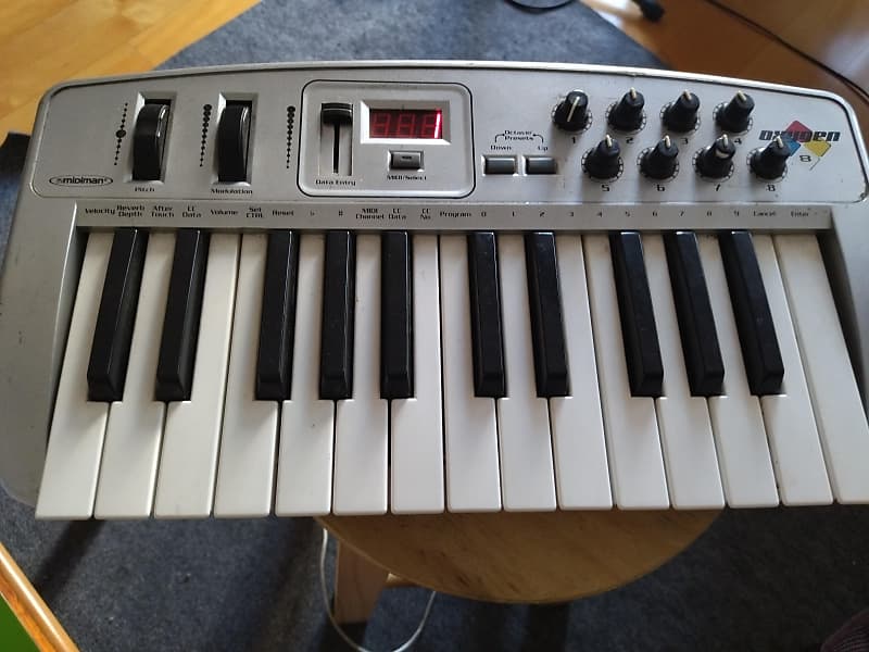 M-Audio Midiman Oxygen 8 25-Key MIDI Piano Keyboard | Reverb