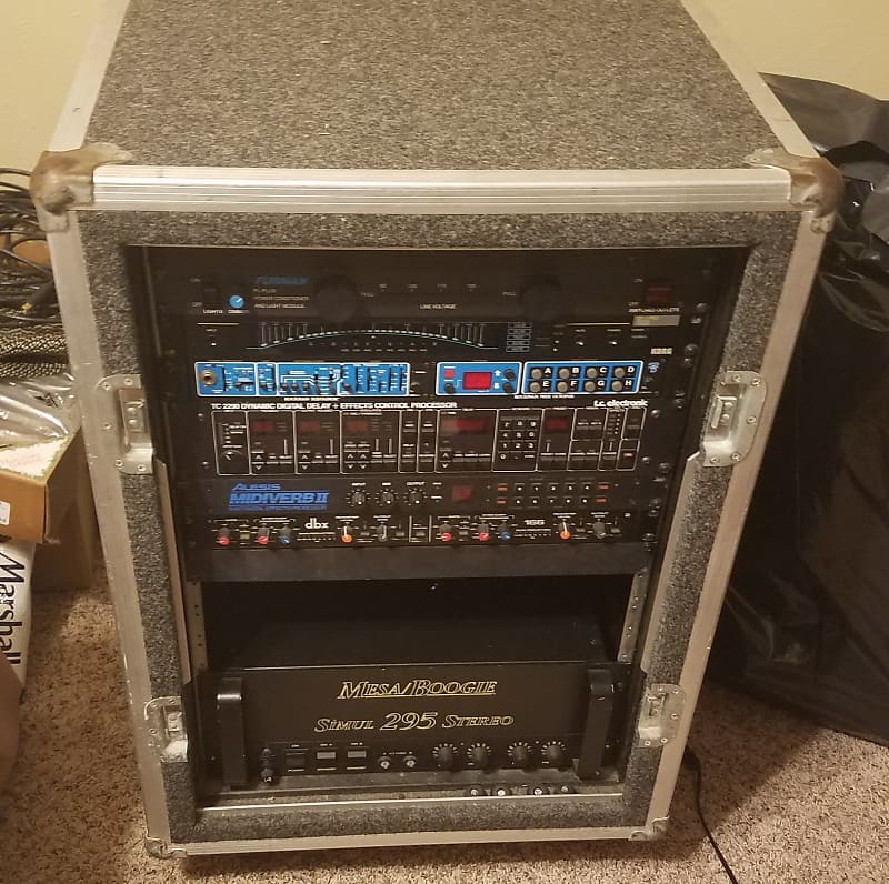 Kriz Craft 16 Space Shock Mounted Road Effects Rack 1988 Grey | Reverb