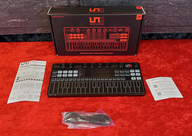IK MULTIMEDIA UNO SYNTH PRO DESKTOP Synthesizer (Queens, NY) | Reverb