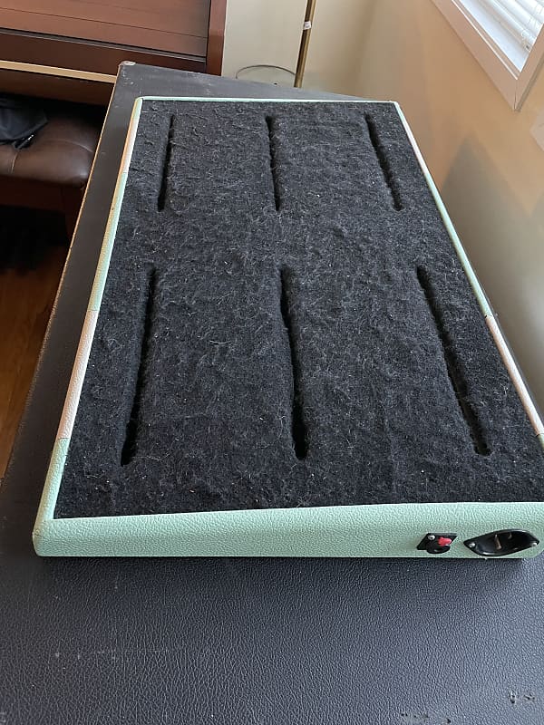 JRIG Large Pedalboard 2015 Sea foam green | Reverb