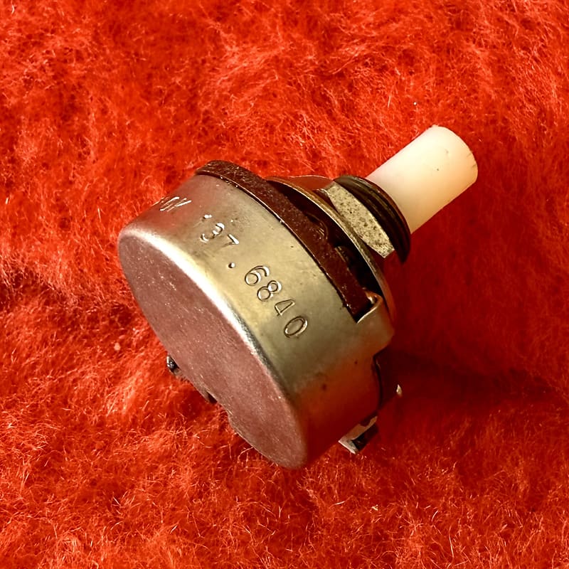 CTS 250k audio potentiometer 1968 Solid shaft pot fender | Reverb